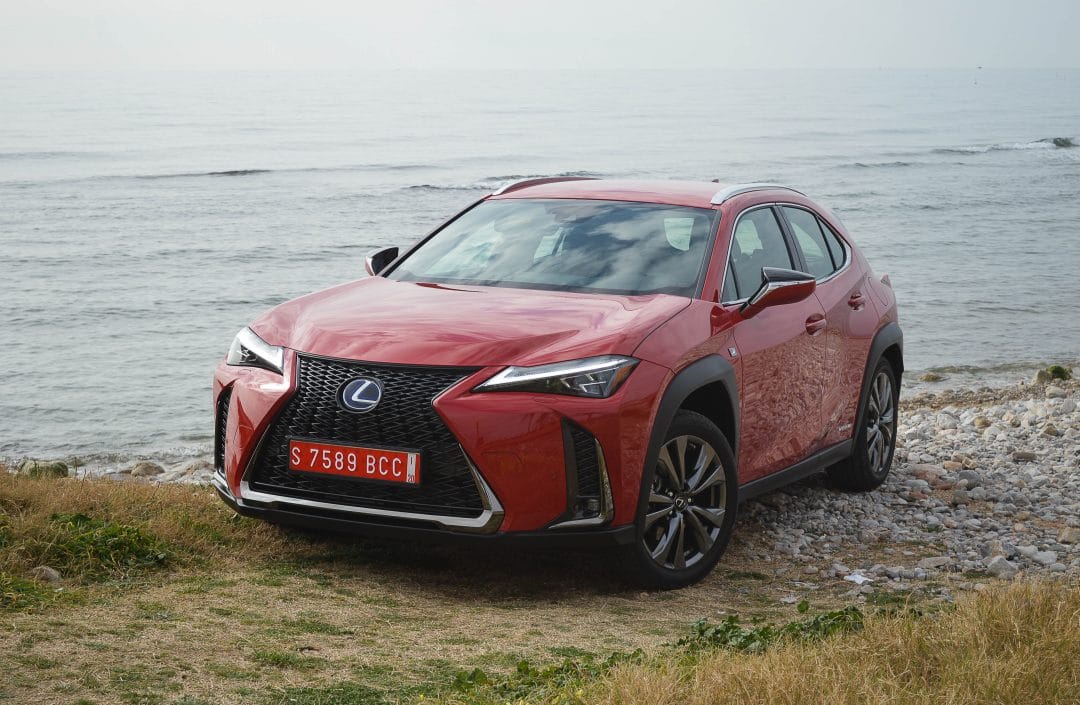 Essai Lexus UX 250h : un crossover Hybride détonant
